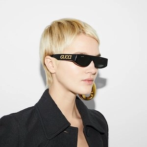 Gucci Geometric Shaped Frame Sunglasses