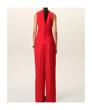 Ami Sleeveless Crewneck Top - Red