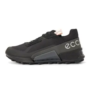 Ecco Round Toe Lace-up Sneakers