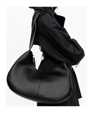 GANNI Sculpted Knot Detail Crossbody Bag - Black