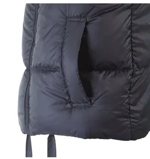 Max Mara Sleeveless Puffer Vest With Zip Closure - Black