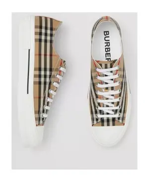 Burberry Checked Lace-up Sneakers - Brown