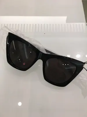 Saint Laurent Kate Cat-eye Sunglasses - Black