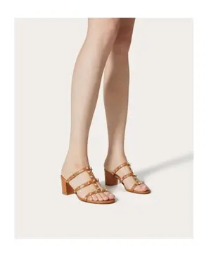 Valentino Garavani Rockstud Open Toe Sandals - Brown
