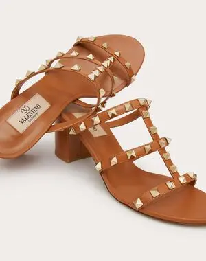 Valentino Garavani Rockstud Open Toe Sandals - Brown