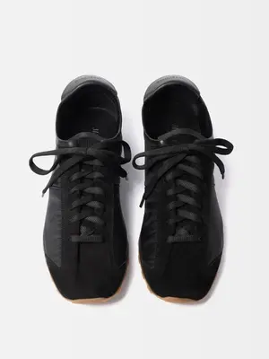 Jacquemus Pointed-toe Lace-up Sneakers - Black