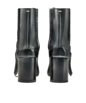 MAISON MARGIELA Tabi Ankle Boots With Cylindrical Heel - Black