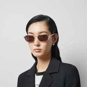 Gucci Oval Frame Sunglasses - Red
