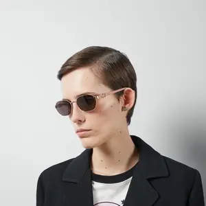 Gucci Oval Frame Sunglasses - Red