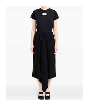 MAISON MARGIELA Pleated Skirt With Asymmetrical Hem