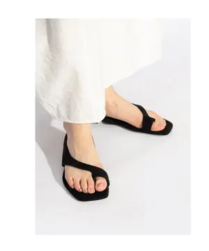 TOTEME Thong Strapped Flat Sandals - Black