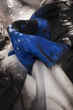 Alexander McQueen Eye-printed Finished Edge Scarf