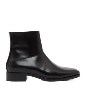 Valentino Garavani Vlogo Plaque Almond Toe Ankle Boots