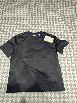 Burberry Crewneck T-shirt With Embroidered Equestrian Knight - Black