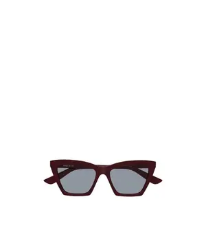 Alexander McQueen Alexander McQueen Cat Eye Frame Sunglasses Red