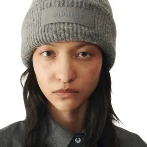 Jacquemus Gros Grain Logo Patch Beanie - Gray