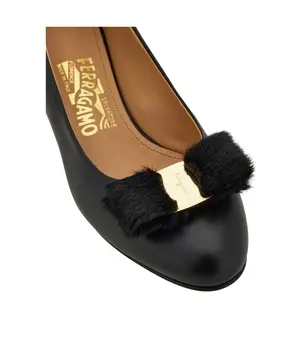 FERRAGAMO Vara Chunky Low-heeled Pumps With Bow Detailing - Black
