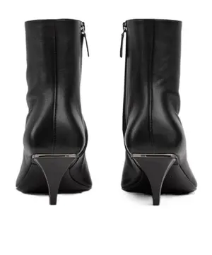 Gucci Vittoria Ankle Boots With Horsebit Detail