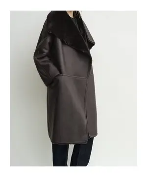 TOTEME Paneled Shearling Coat - Dark Brown
