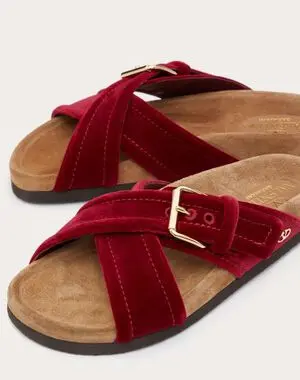 Valentino Garavani Fussfriend Velvet Slip-on Slides With Adjustable Buckle - Red