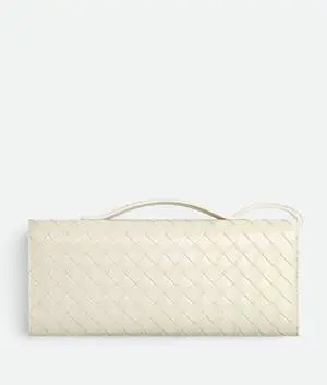 Bottega Veneta Andiamo Clutch - Nude