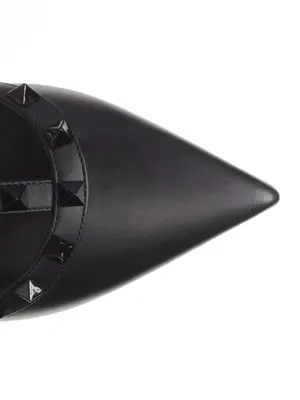 Valentino Garavani Rockstud Pointed Toe Pumps - Black