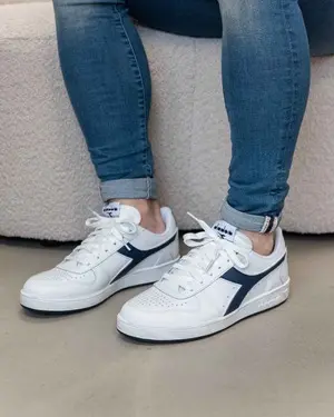 DIADORA Logo Low Top Sneakers