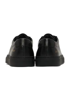 COMMON PROJECTS Logo Low-top Sneakers - Black