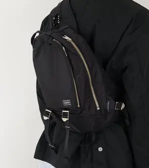 Comme Des Garçons Zippered Shoulder Bag