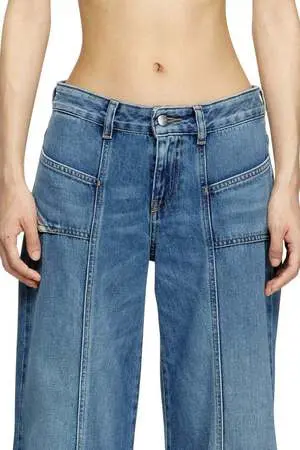 DIESEL® D-akii Flared Jeans - Medium Blue