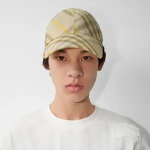 Burberry Check Baseball Cap - Nude