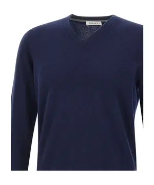 KANGRA V-neck Long-sleeved Sweater