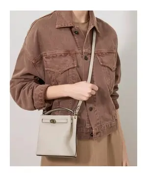 Mulberry Islington Turn Lock Bucket Bag - Chalk