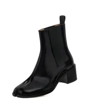 MAISON MARGIELA Tabi Chelsea Boots - Black