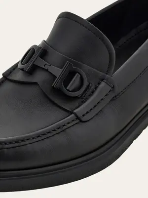 FERRAGAMO Loafer With Gancini Buckle - Black