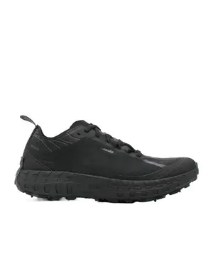 NORDA Trail Low-top Sneakers