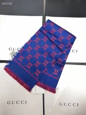 Gucci Gg Motif Lamé Scarf