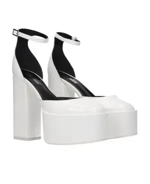 Paris Texas Round Toe Platform Pumps - White
