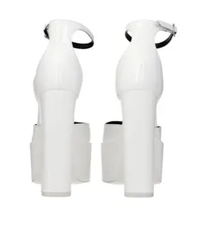Paris Texas Round Toe Platform Pumps - White