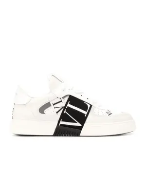 Valentino Garavani Vltn Round Toe Lace-up Sneakers