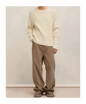 AMI Paris Crewneck Knitted Jumper With Ribbed Details And Logo Applique