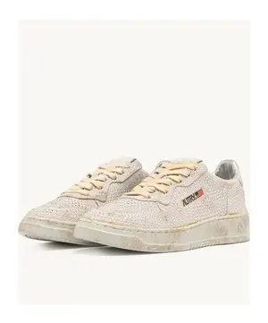 AUTRY Rose Medalist Low Sneakers With Embellishments - Nude