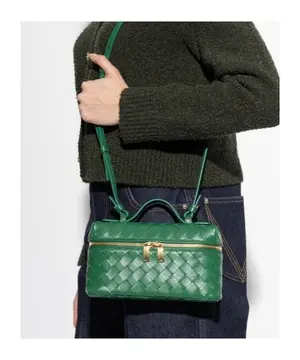 Bottega Veneta Woven Leather Vanity Case - Green