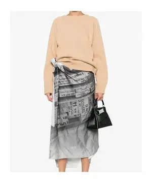 MAISON MARGIELA Long Sleeve V-neck Knit Top - Beige