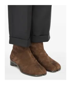 MAISON MARGIELA Tabi Toe Ankle Boots - Brown