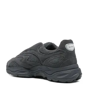Axel Arigato Low Top Sneakers