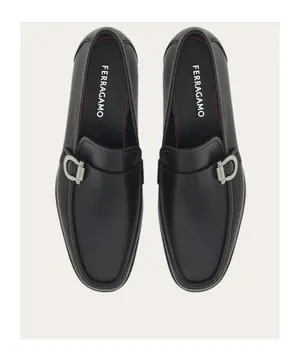 FERRAGAMO Gancini Plaque Slip-on Loafers - Black