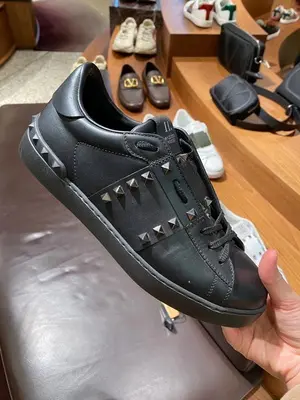 Valentino Garavani Rockstud Untitled Low-top Sneakers - Black