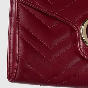 Gucci Logo Plaque Quilted Clutch Bag - Red