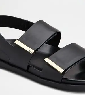 TOD'S Logo Engraved Slip-on Sandals - Black